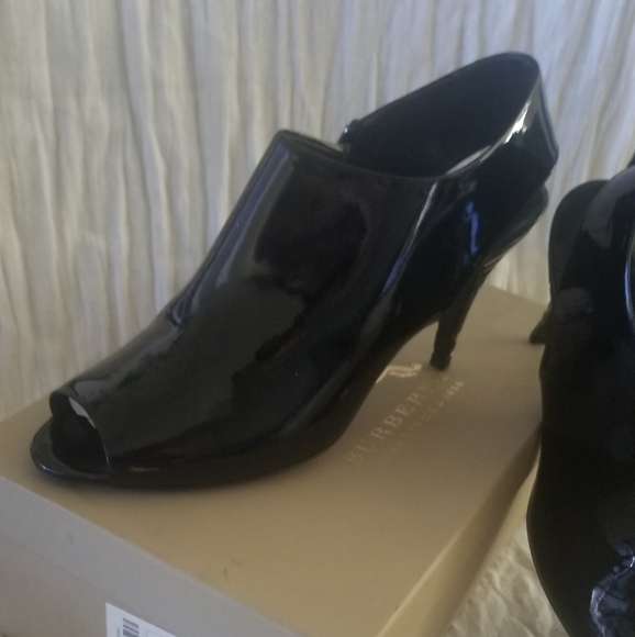 Burberry | Shoes | Burberry Black Patent Leather Slingbacks | Poshmark